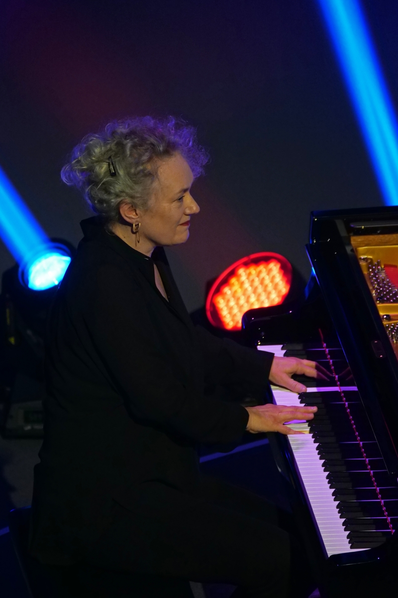 Julia Hülsmann Trio eröffnet die 12. Konzert-Competition BMW Welt Jazz ...